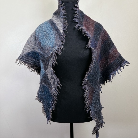 Aritzia | Accessories | Aritzia Wilfred Mosaic Triangle Wool Scarf ...